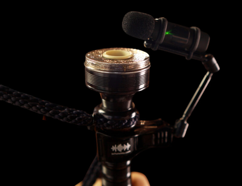 InTune Mic: Wireless Clip-on Instrument Microphone for Smartphones ...