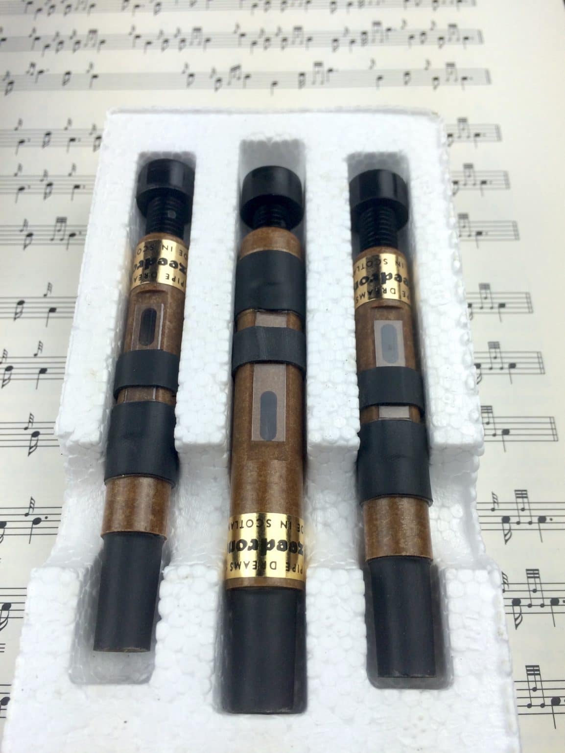 Ezeedrone Drone Reeds for Bagpipes with INVERTED Bass (Set: 1 bass, 2 ...